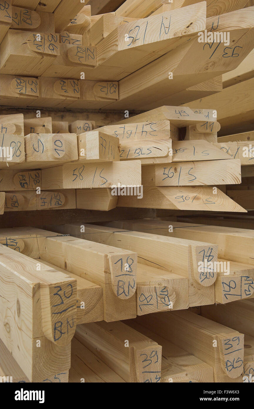 Cutted wood hi-res stock photography and images - Alamy