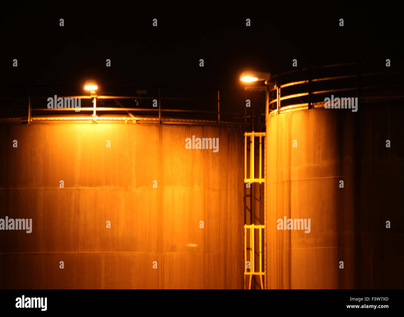 Fire industrial complex hi-res stock photography and images - Alamy