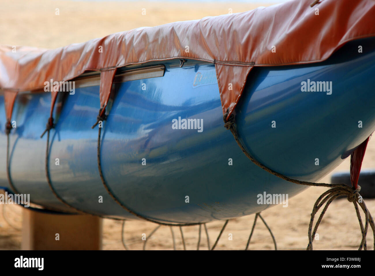 Kanu boat hi-res stock photography and images - Alamy