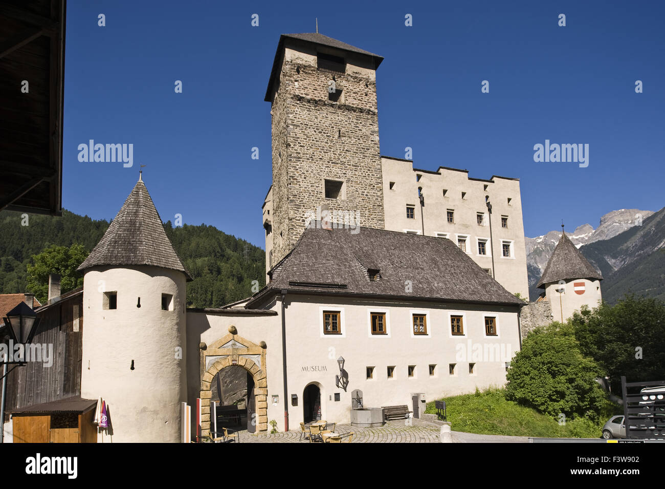 Landeck castle hi-res stock photography and images - Alamy