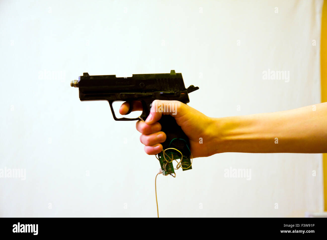 Hand attrappe hi-res stock photography and images - Alamy