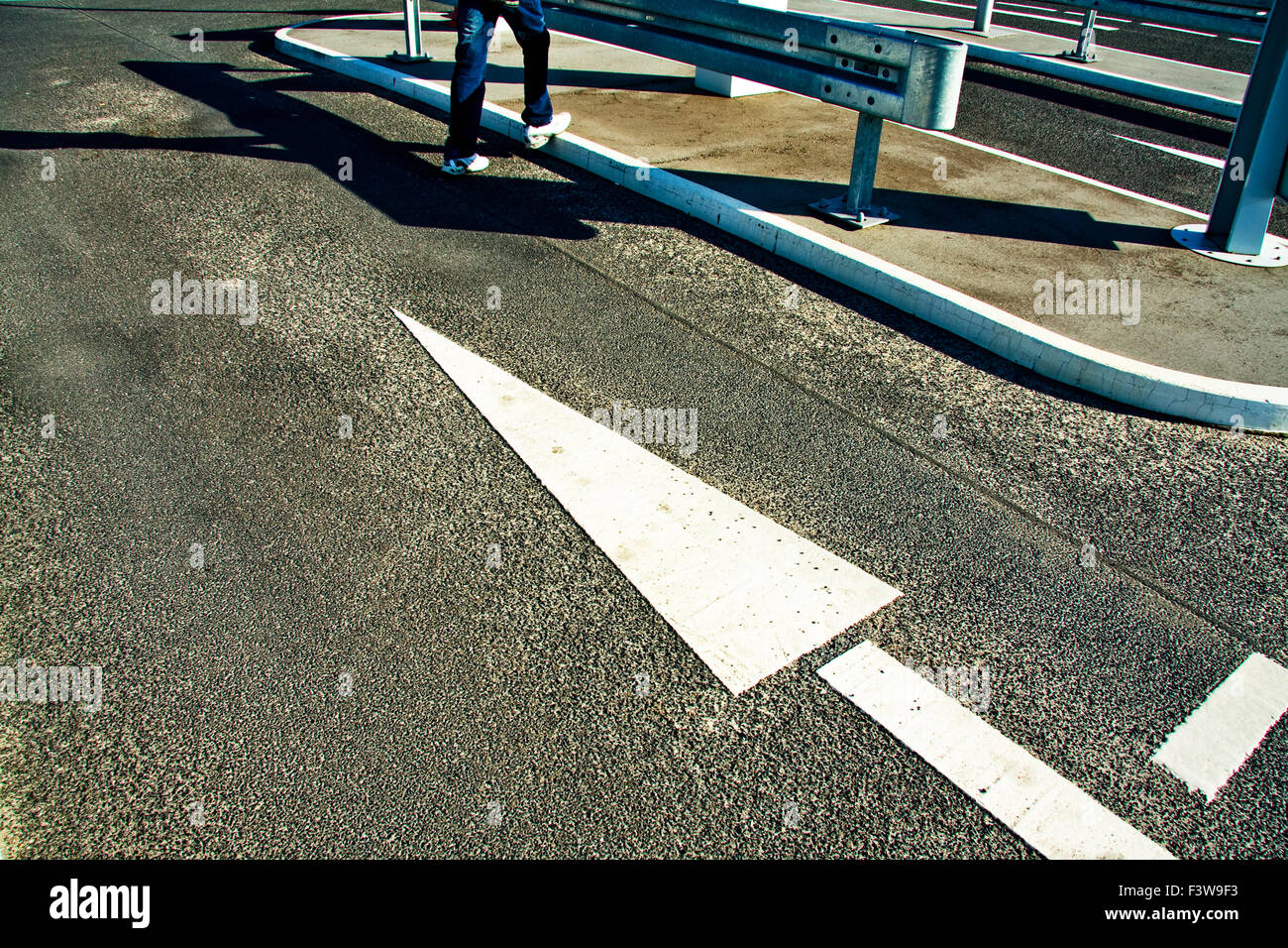 Pavement marking hi-res stock photography and images - Alamy