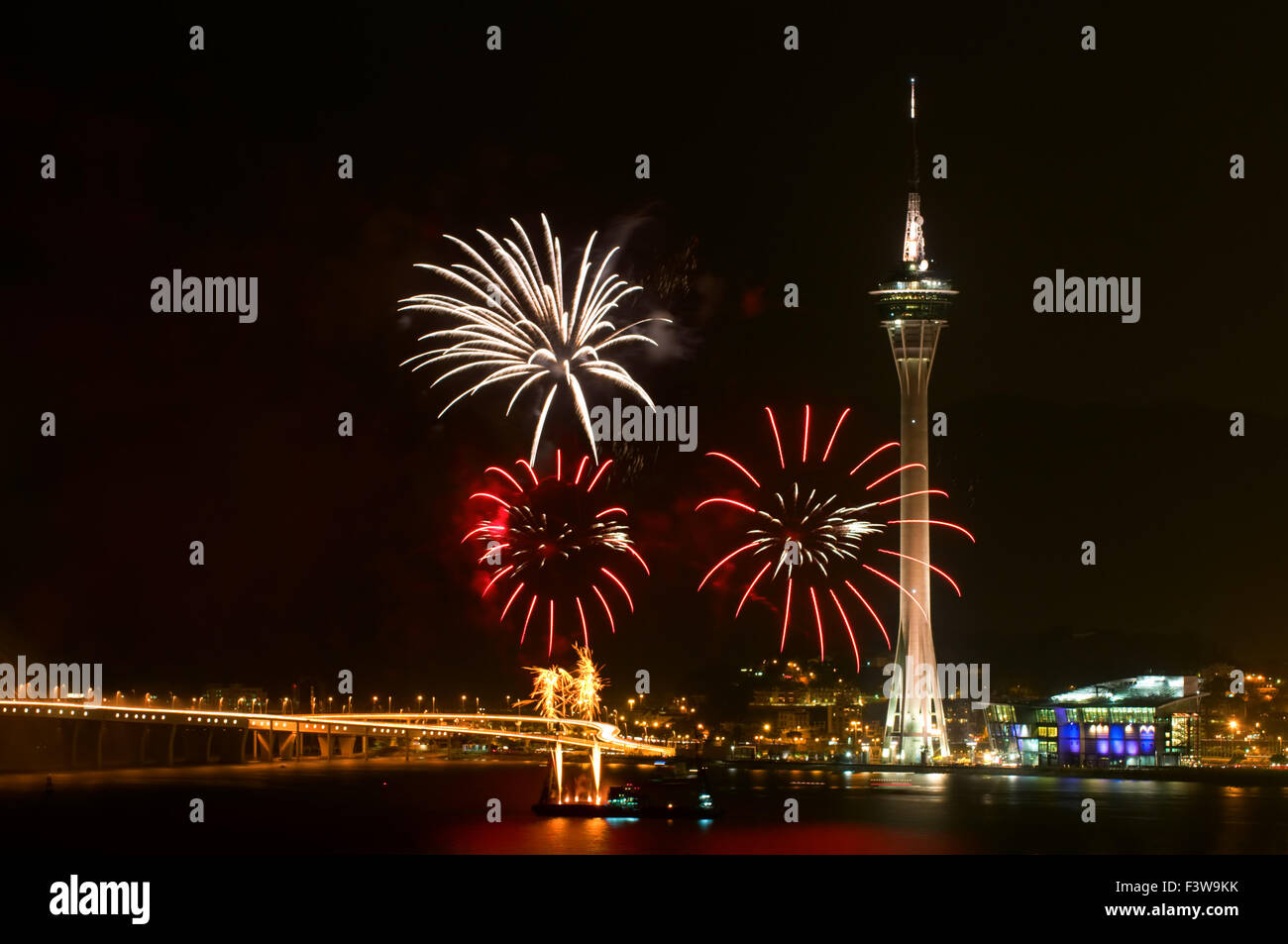 Fireworks contest hi-res stock photography and images - Alamy