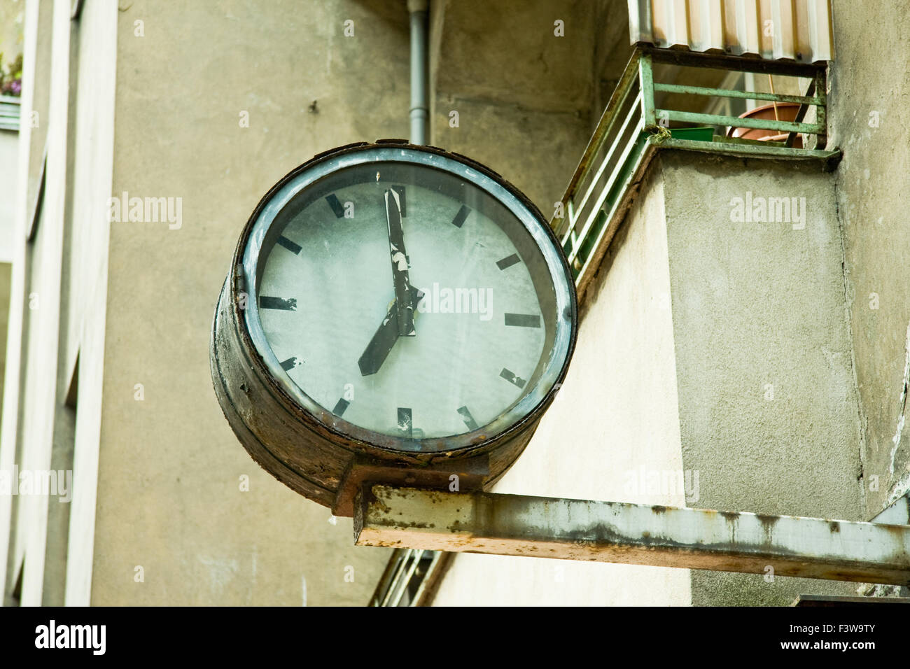 Normaluhr hi-res stock photography and images - Alamy