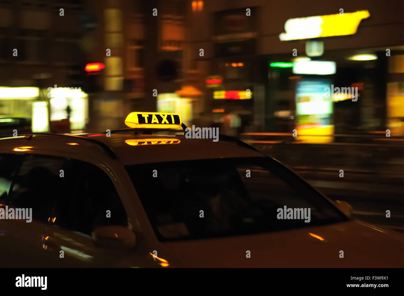 Taxi driver night hi-res stock photography and images - Alamy