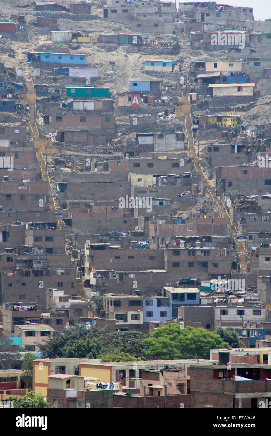 Slums in Lima Stock Photo - Alamy