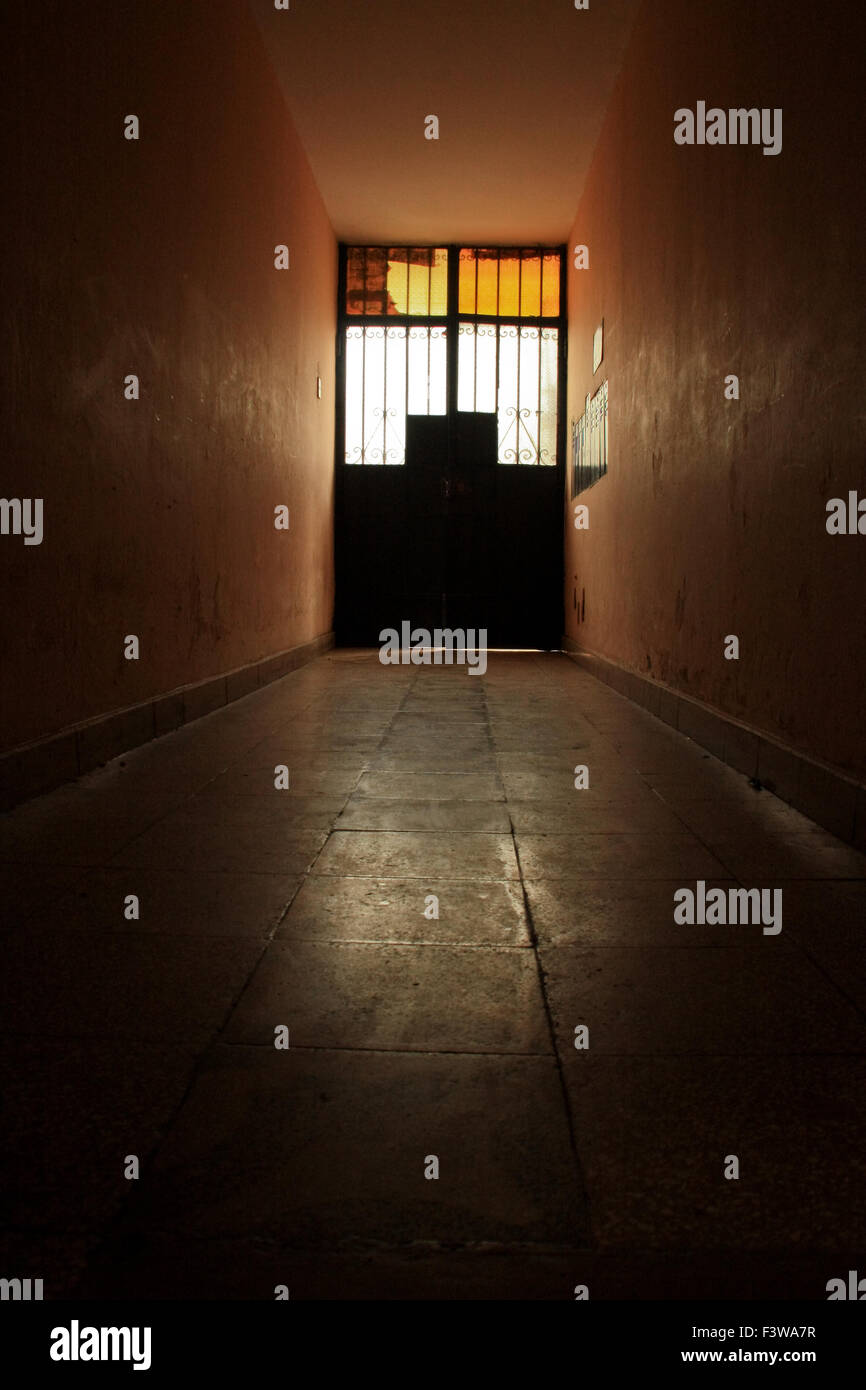 Gang haus hi-res stock photography and images - Alamy