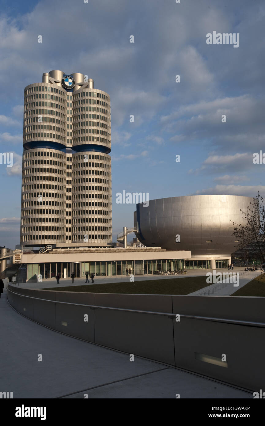 BMW Office Building Stock Photo - Alamy