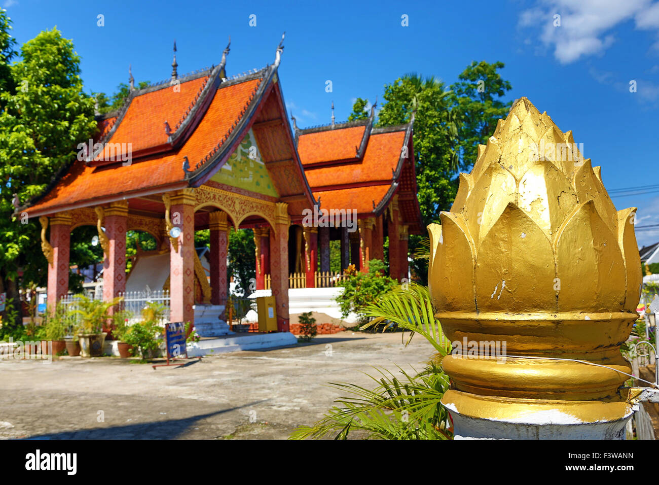 Wat Sen temple, Luang Prabang, Laos Stock Photo - Alamy