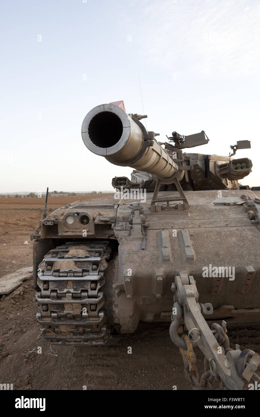 Merkava Mk 4 Baz Main Battle Tank Stock Photo - Alamy