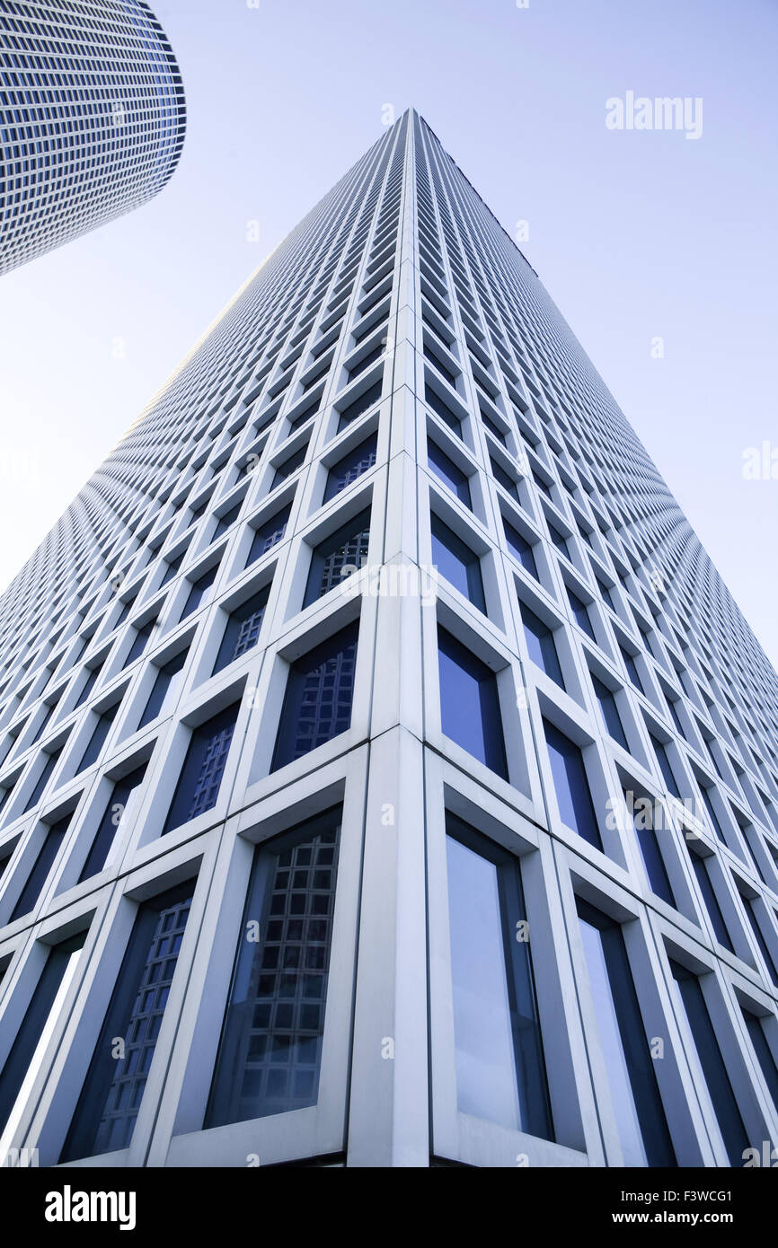 Modern office building Stock Photo - Alamy