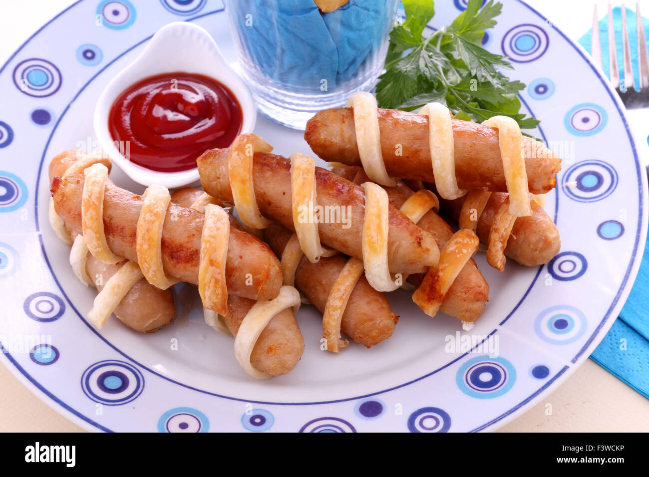 Meat wrapped with pastry hi-res stock photography and images - Alamy