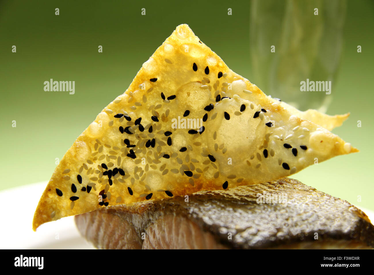 Fried wonton wrapper hi-res stock photography and images - Alamy