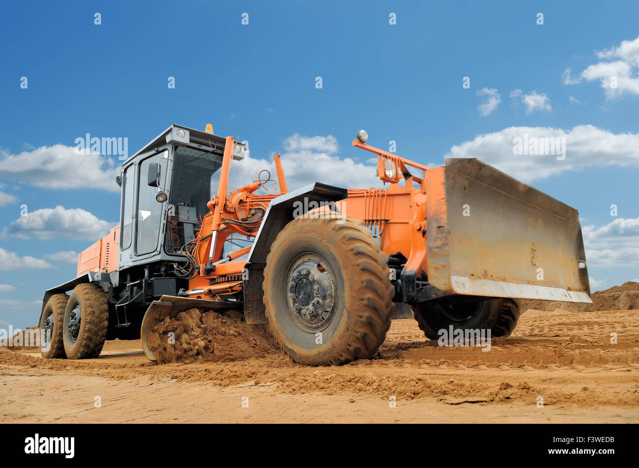 road grader bulldozer Stock Photo - Alamy