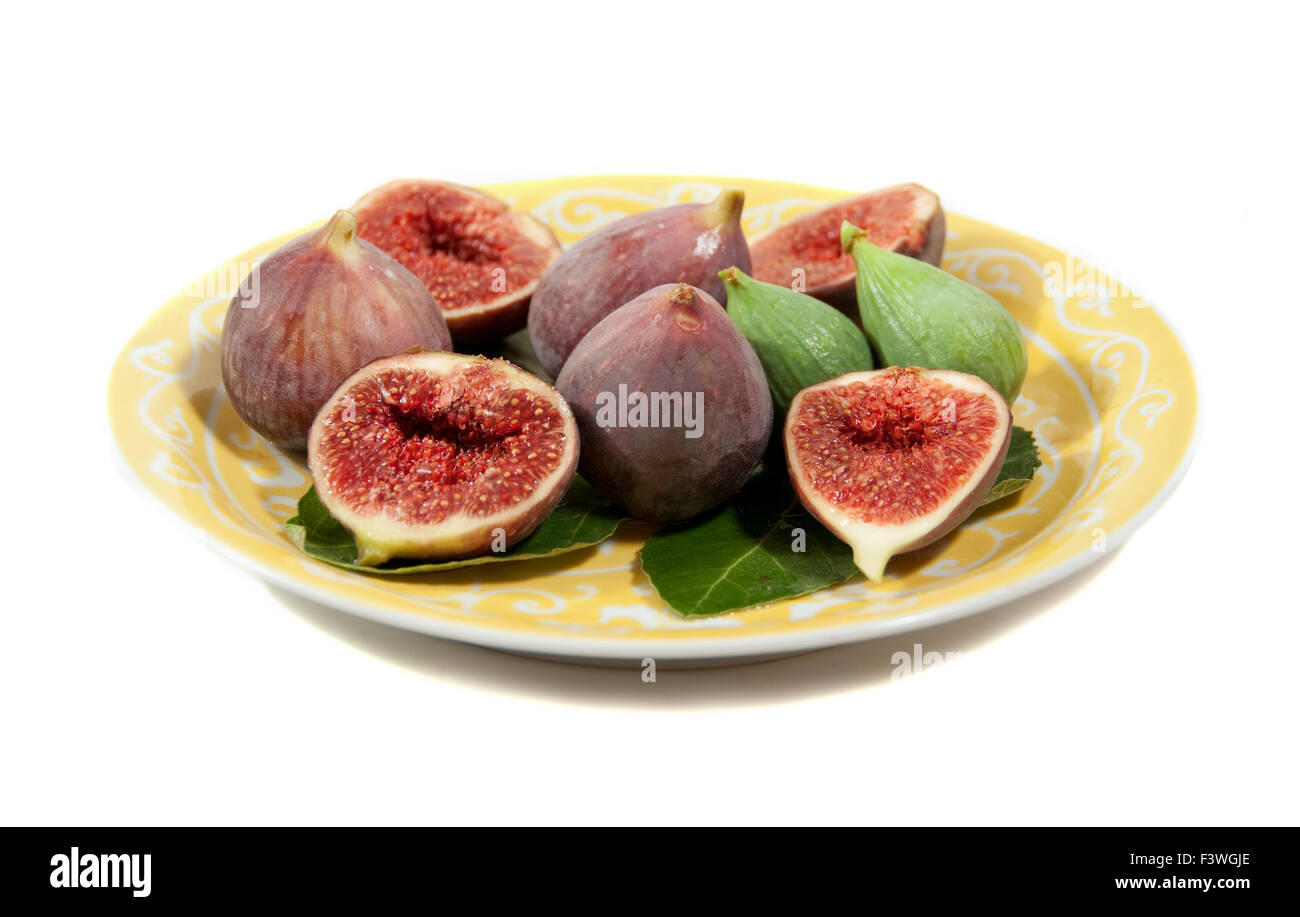 Plate fresh cut fig Cut Out Stock Images & Pictures - Alamy