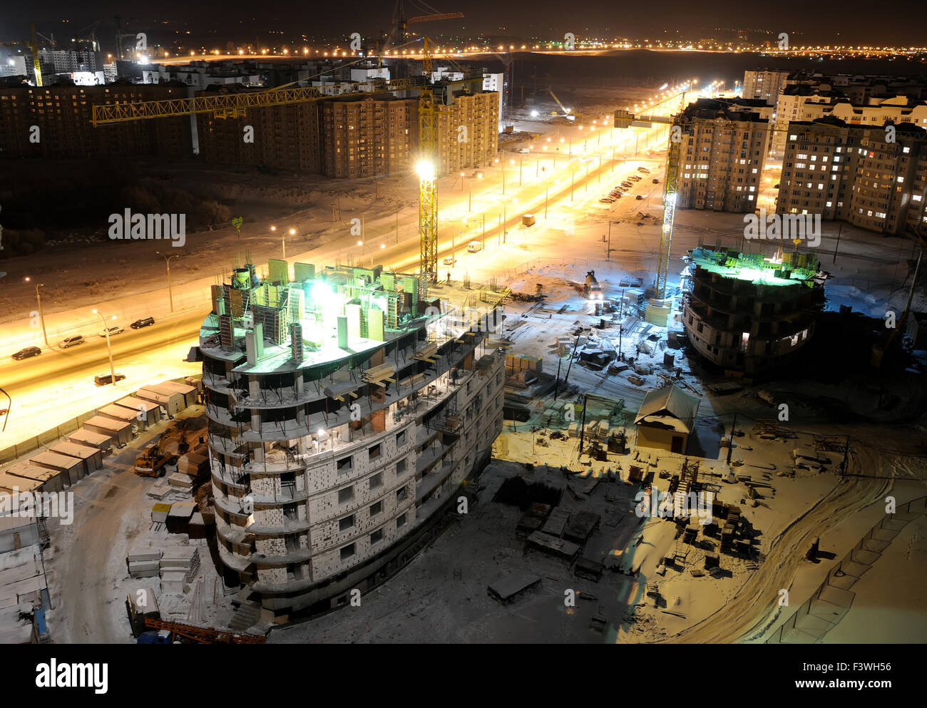 construction building site at night Stock Photo - Alamy