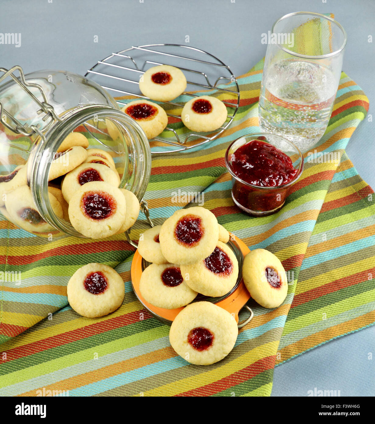 Sweets pastry strawberry jam hi-res stock photography and images - Alamy