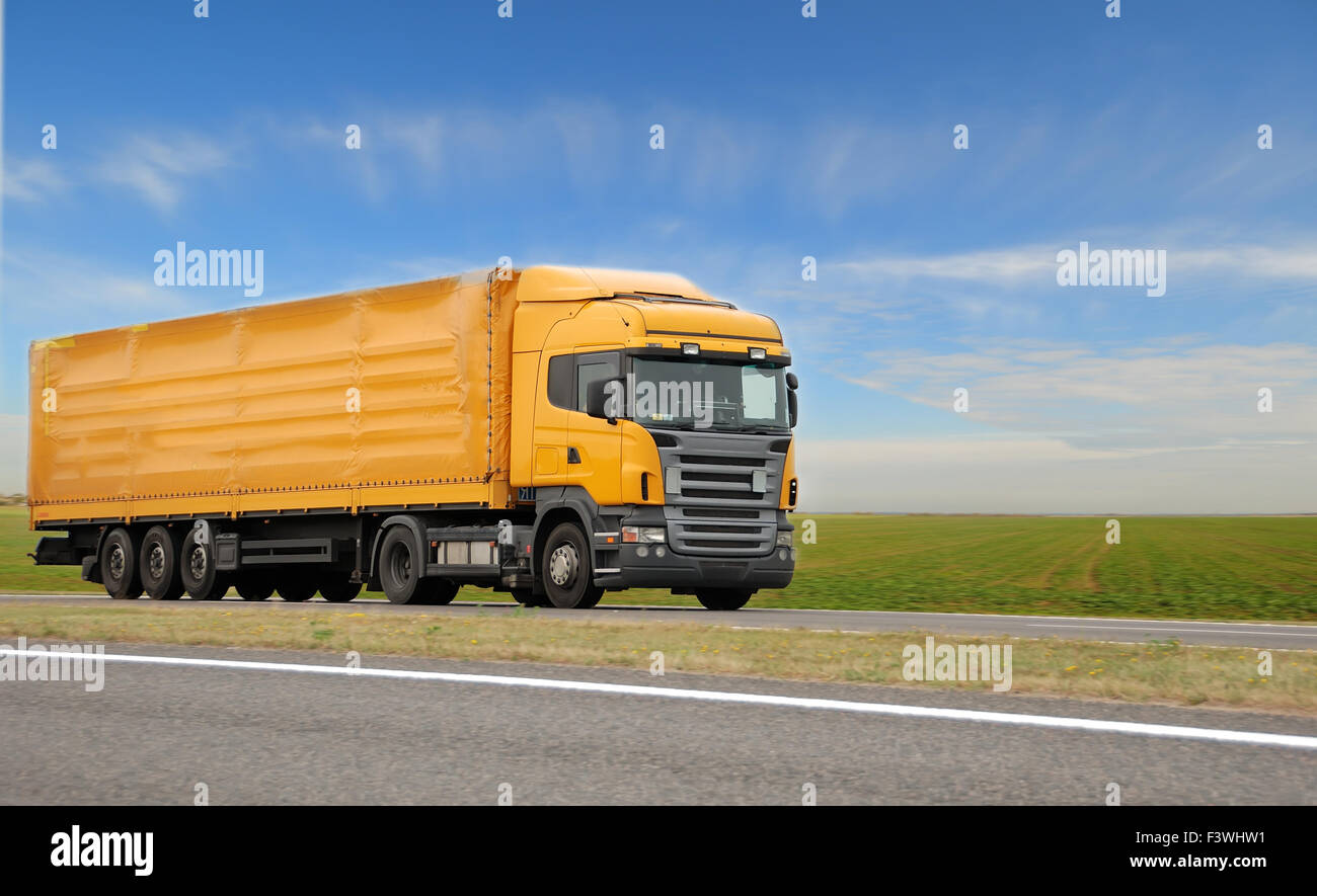 Orange delivery truck hi-res stock photography and images - Alamy