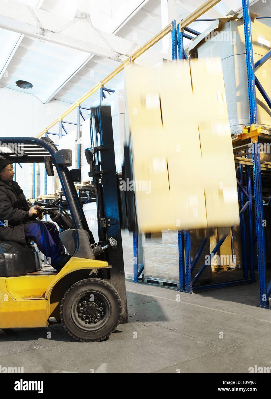 Warehouse loader hi-res stock photography and images - Alamy