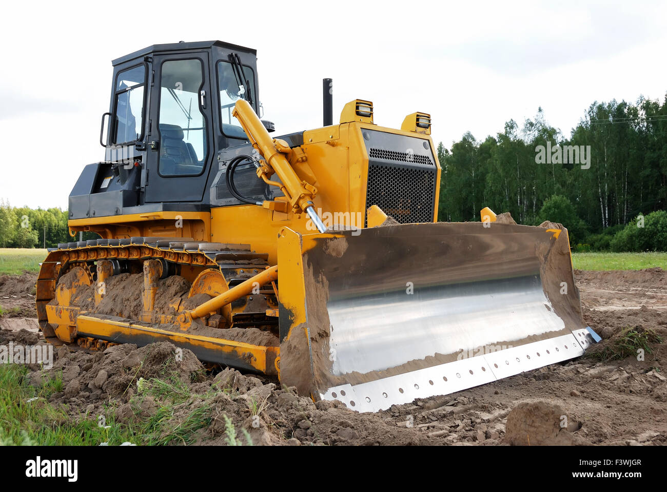 Bulldozer scoop hi-res stock photography and images - Alamy