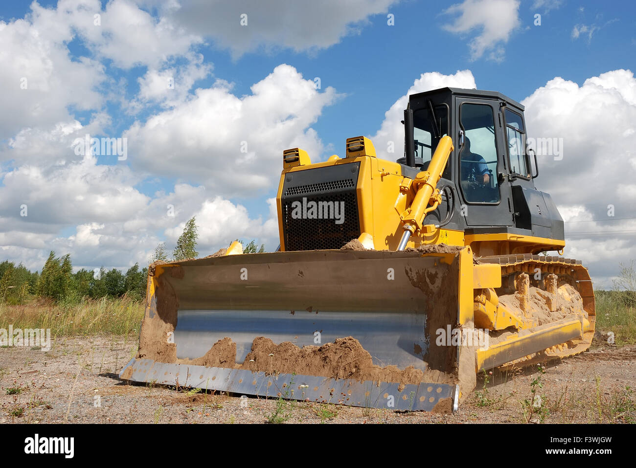 Bulldozer caterpillar shovel hi-res stock photography and images - Alamy