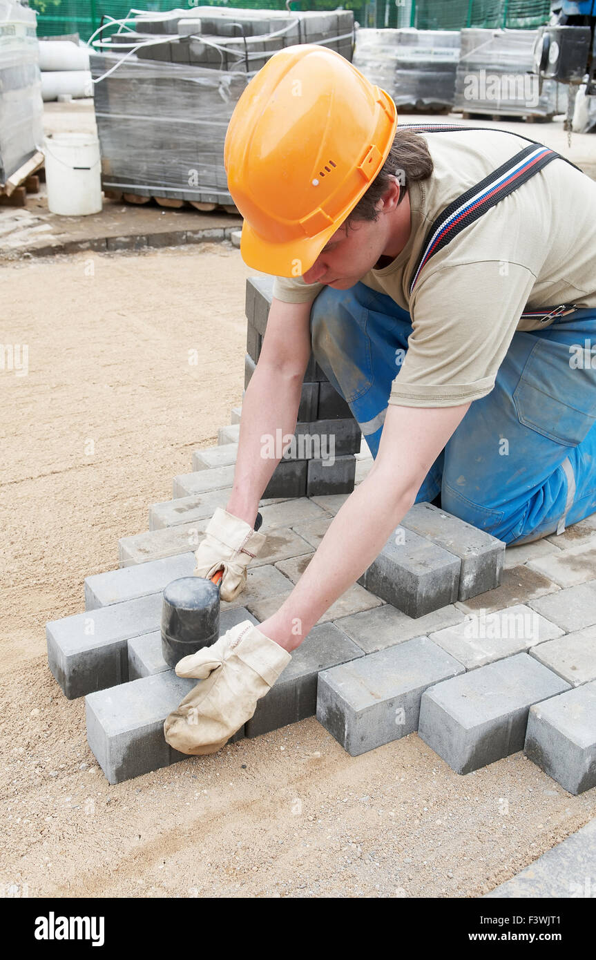 sidewalk pavement construction works Stock Photo - Alamy