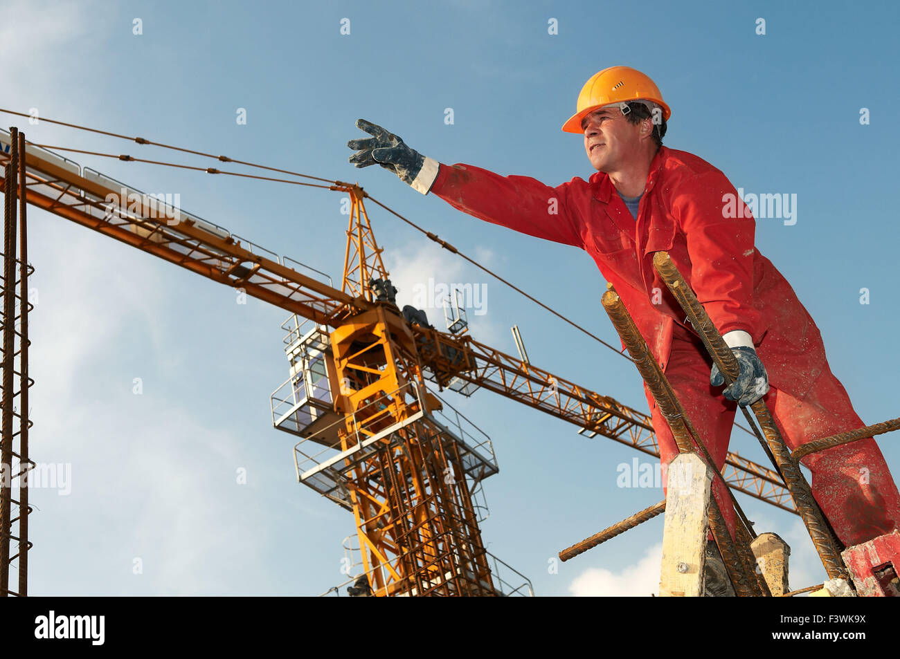 worker builder at construction site Stock Photo - Alamy