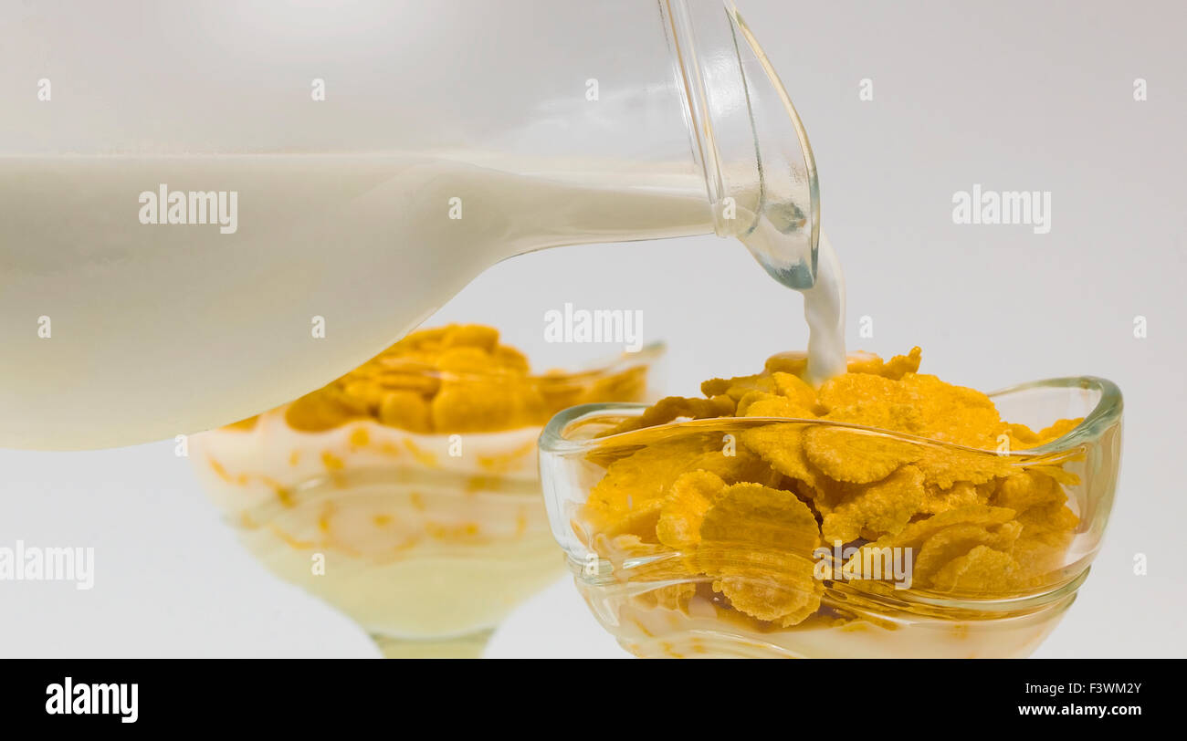 Cornflakes milk hi-res stock photography and images - Alamy