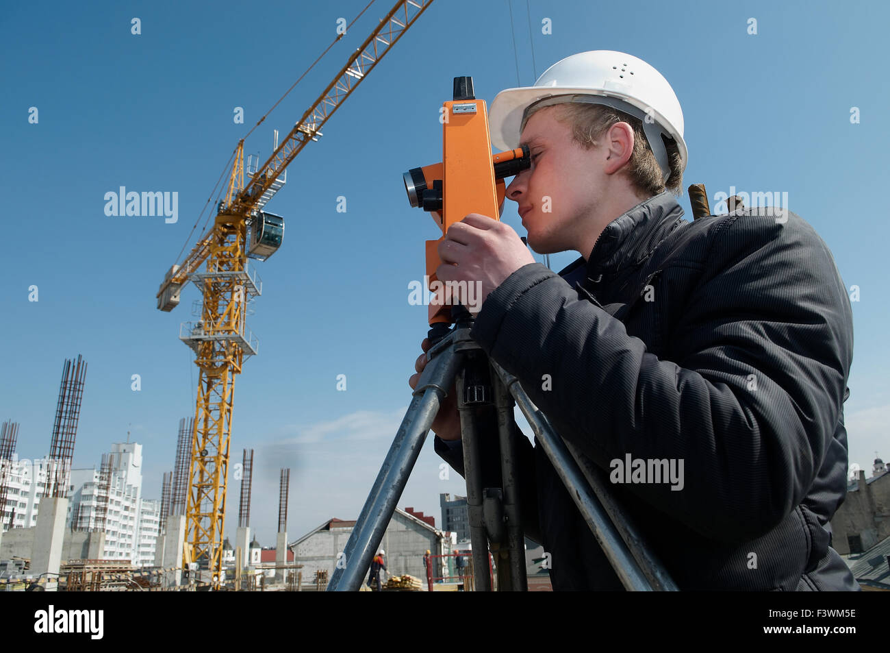 Engineers Transit Level