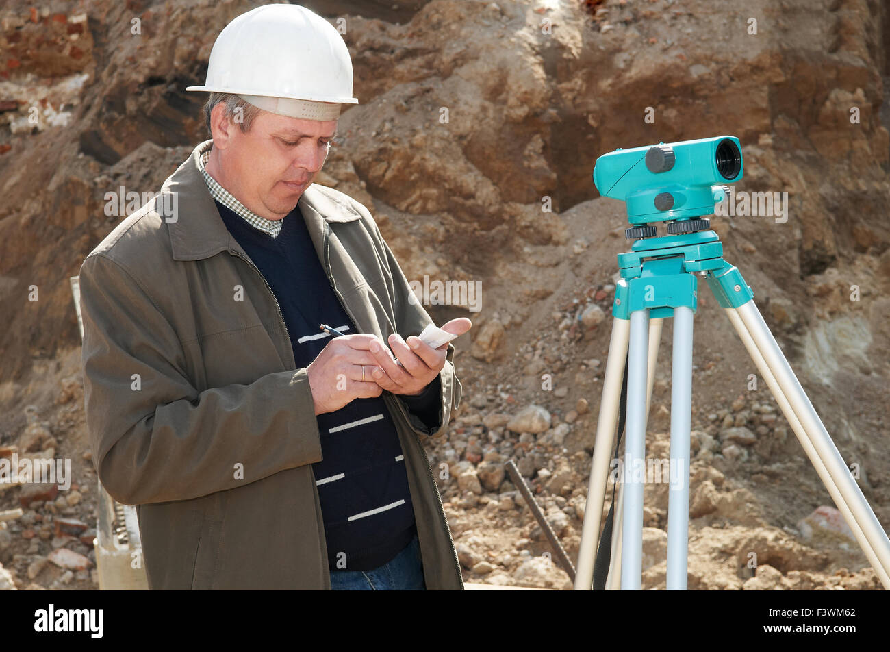 Engineers Transit Level