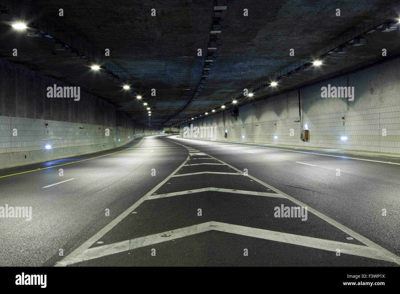 Long narrow dark tunnel hi-res stock photography and images - Alamy