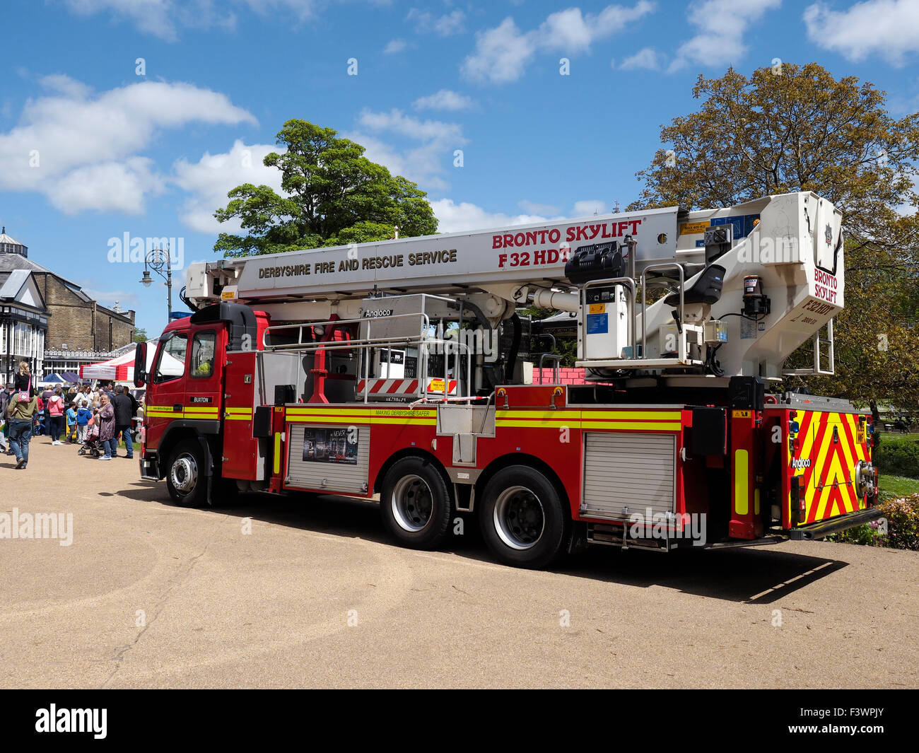 Emergency services display hi-res stock photography and images - Alamy