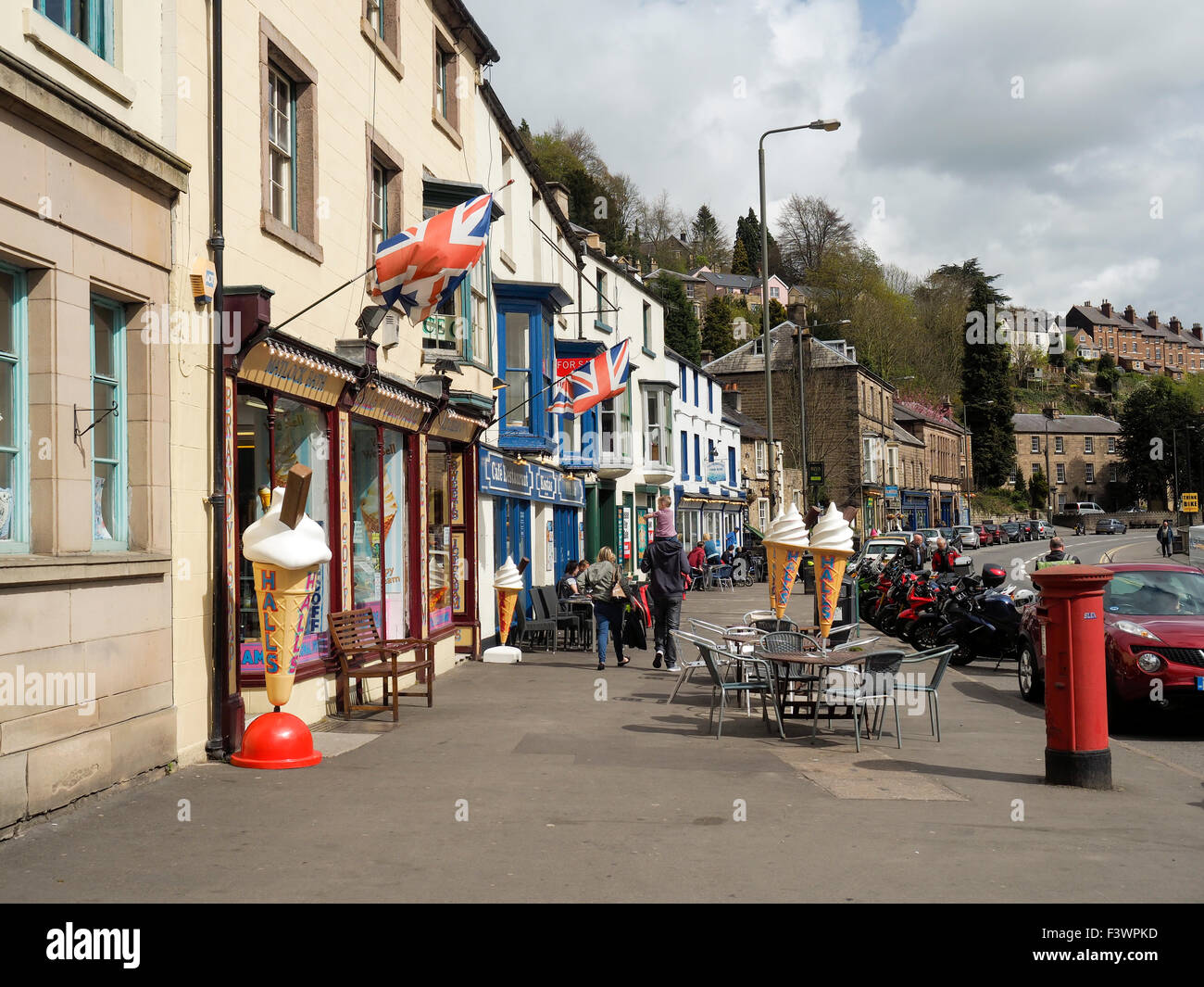 Matlock town on the river Derwent in the Peak District Derbyshire ...