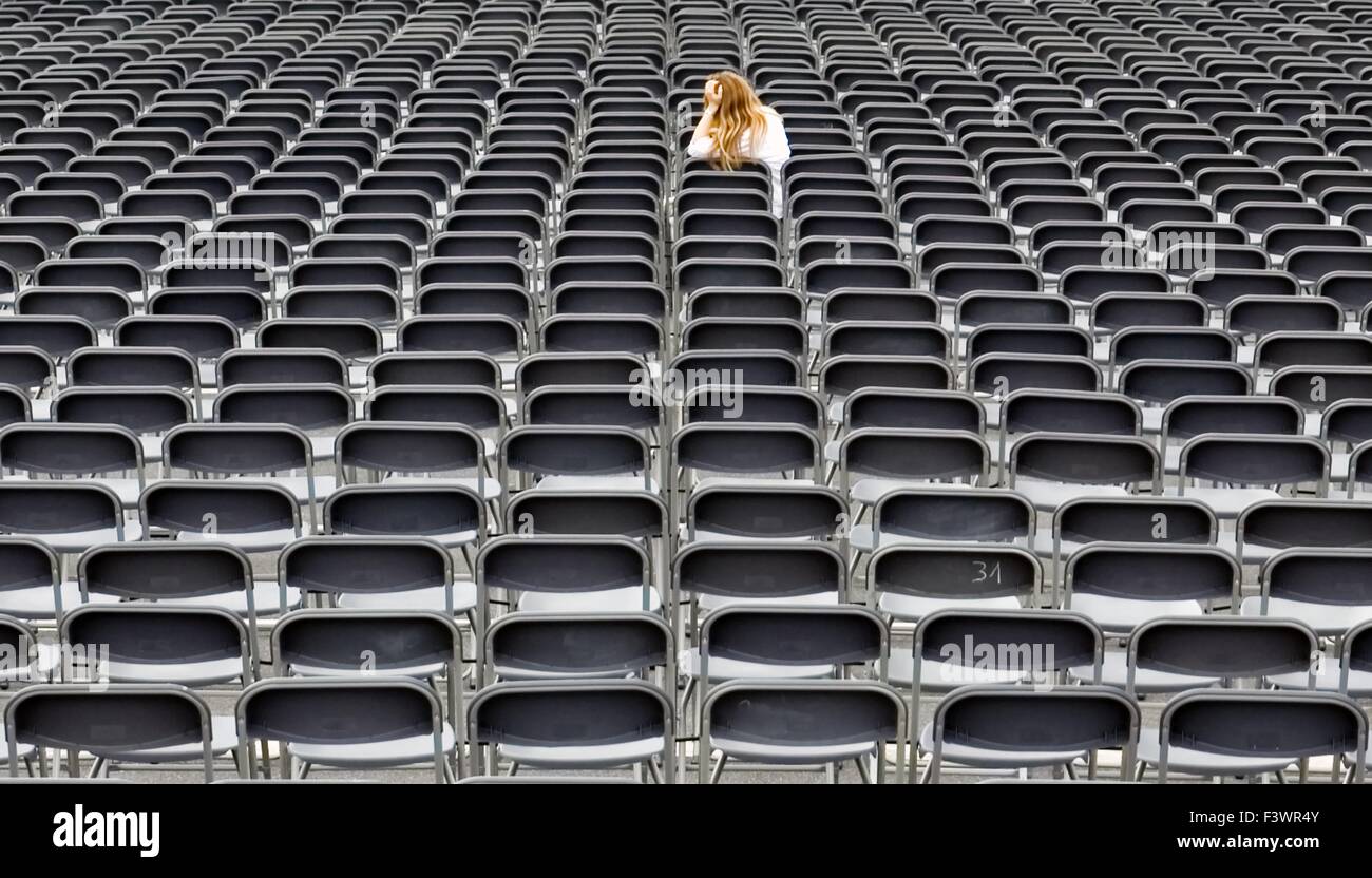 Waiting to die hi-res stock photography and images - Alamy