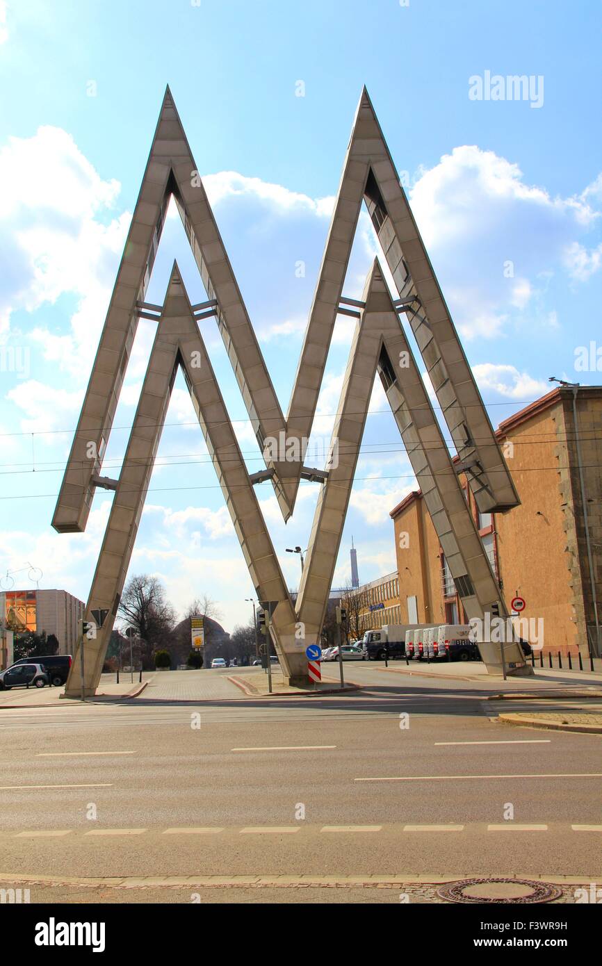 Fair avenue hi-res stock photography and images - Alamy