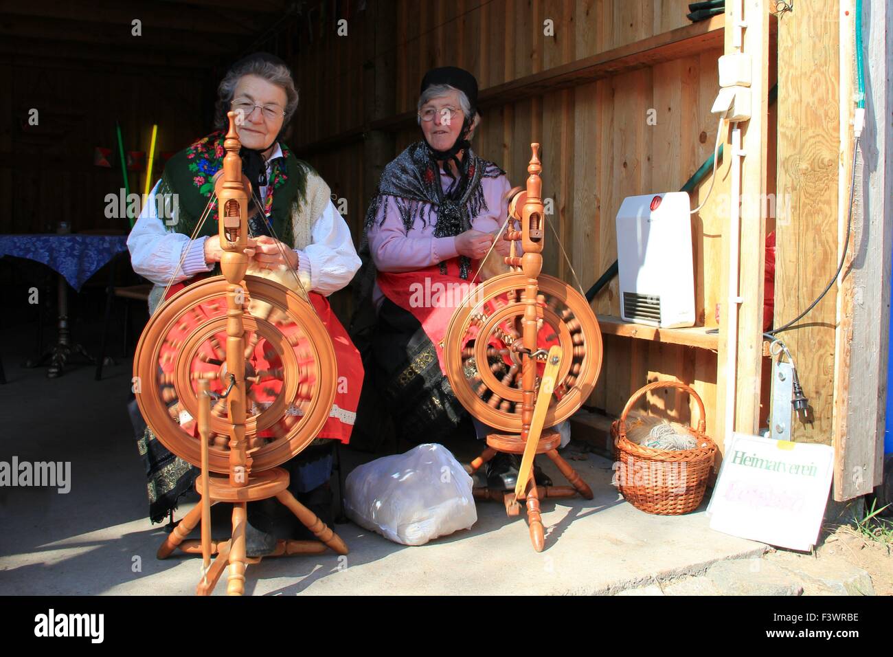 Spinners Stock Photos & Spinners Stock Images - Alamy