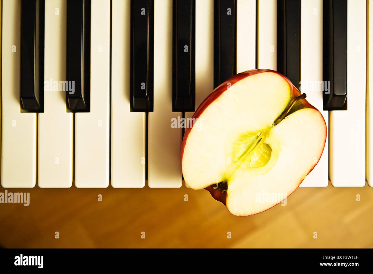 Apfel tastatur hi-res stock photography and images - Alamy