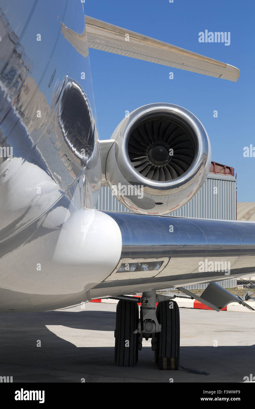 Bombardier Global Express (BD-700-1A10) jet engine and reflection Stock ...