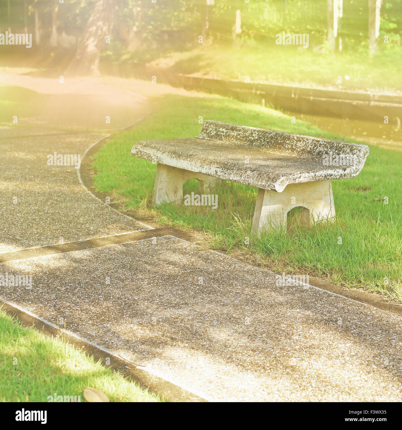 Peaceful park hi-res stock photography and images - Alamy