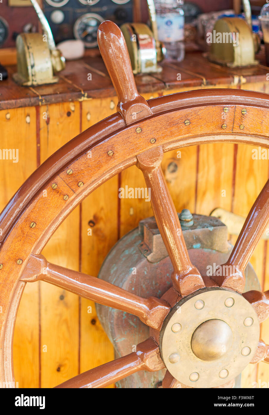 Old wooden ship's wheel Stock Photo - Alamy