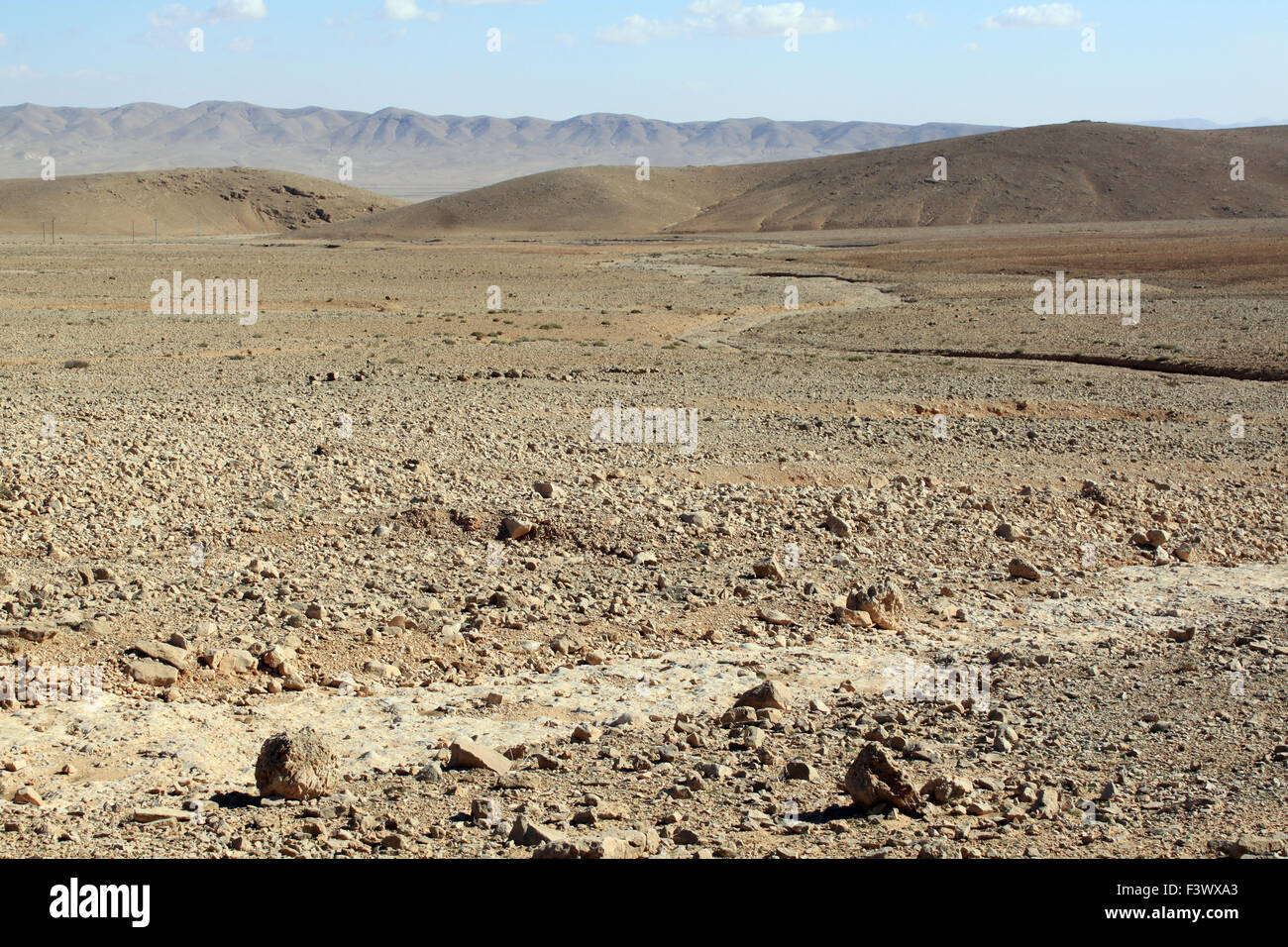 Desert pebble hi-res stock photography and images - Alamy