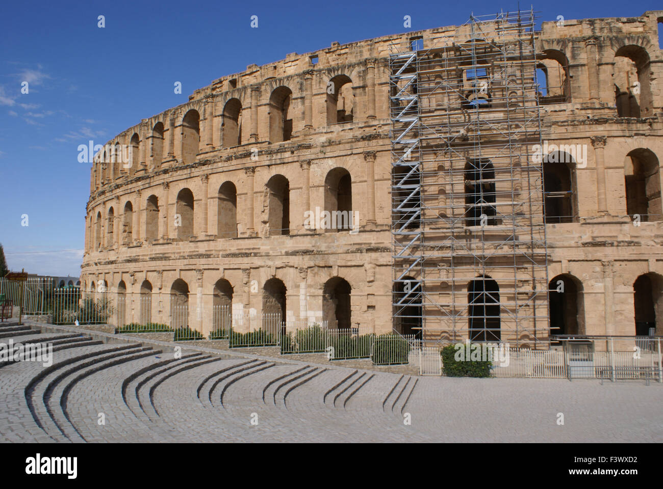 Amphitheater roman hi-res stock photography and images - Alamy