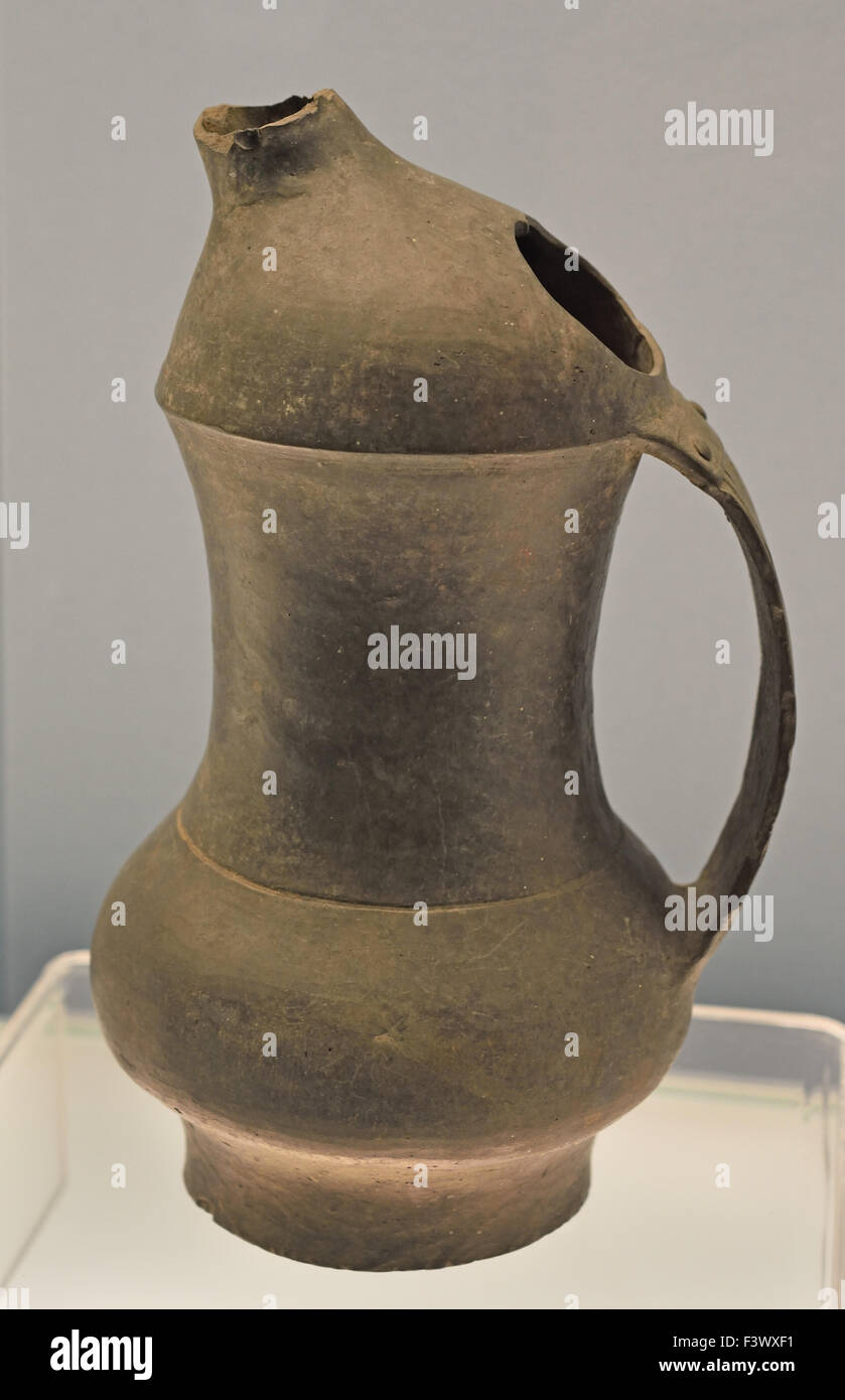 Ewer hi-res stock photography and images - Alamy