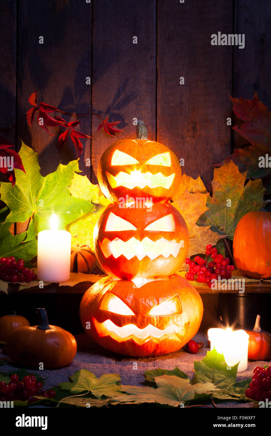 Halloween pumpkin head on wooden background Stock Photo - Alamy