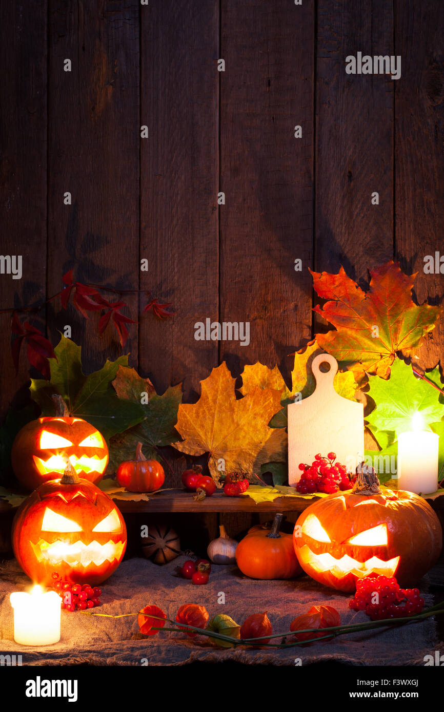 Happy halloween family hi-res stock photography and images - Alamy