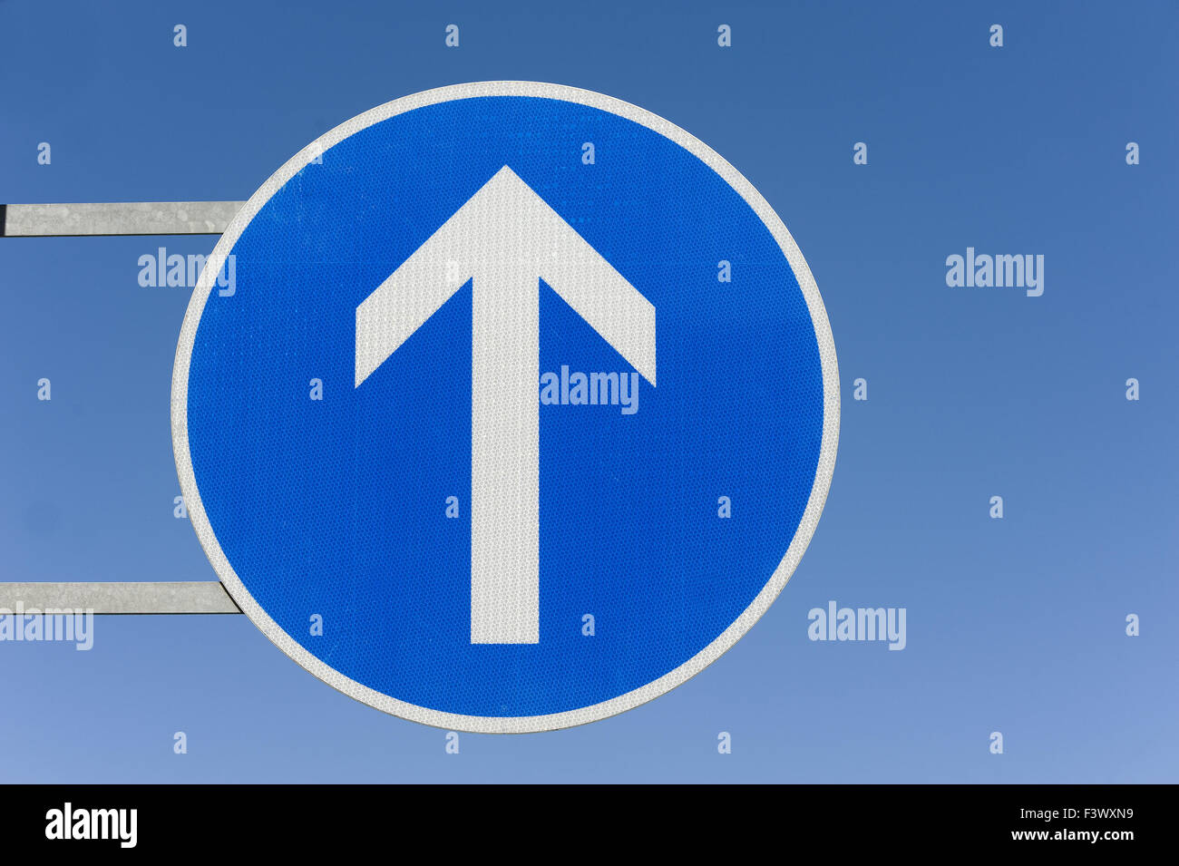 Directional signposts hi-res stock photography and images - Alamy