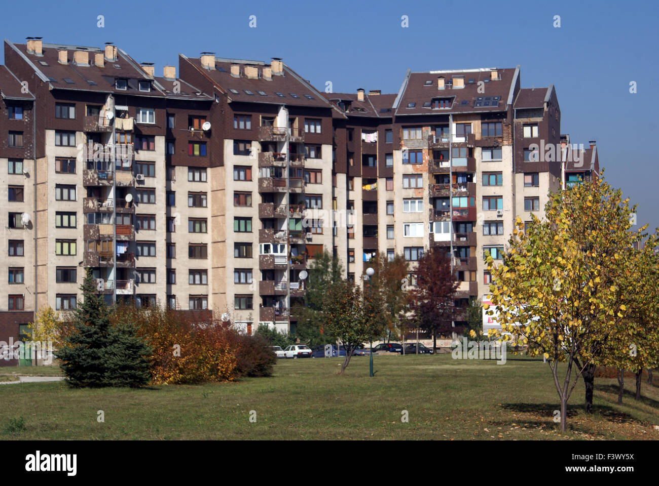 Contemporary apartment block hi-res stock photography and images - Alamy