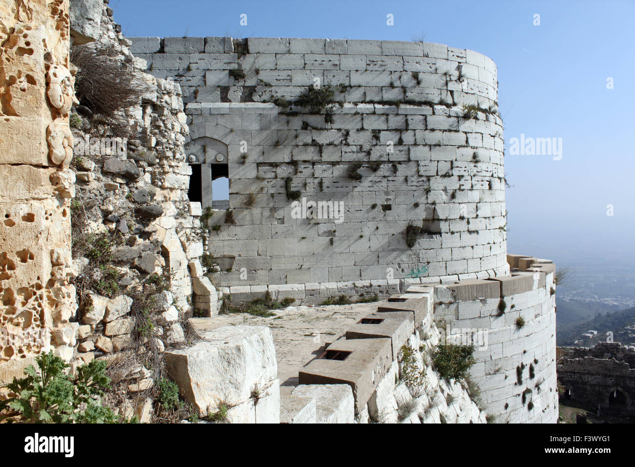 Large fortified tower hi-res stock photography and images - Alamy