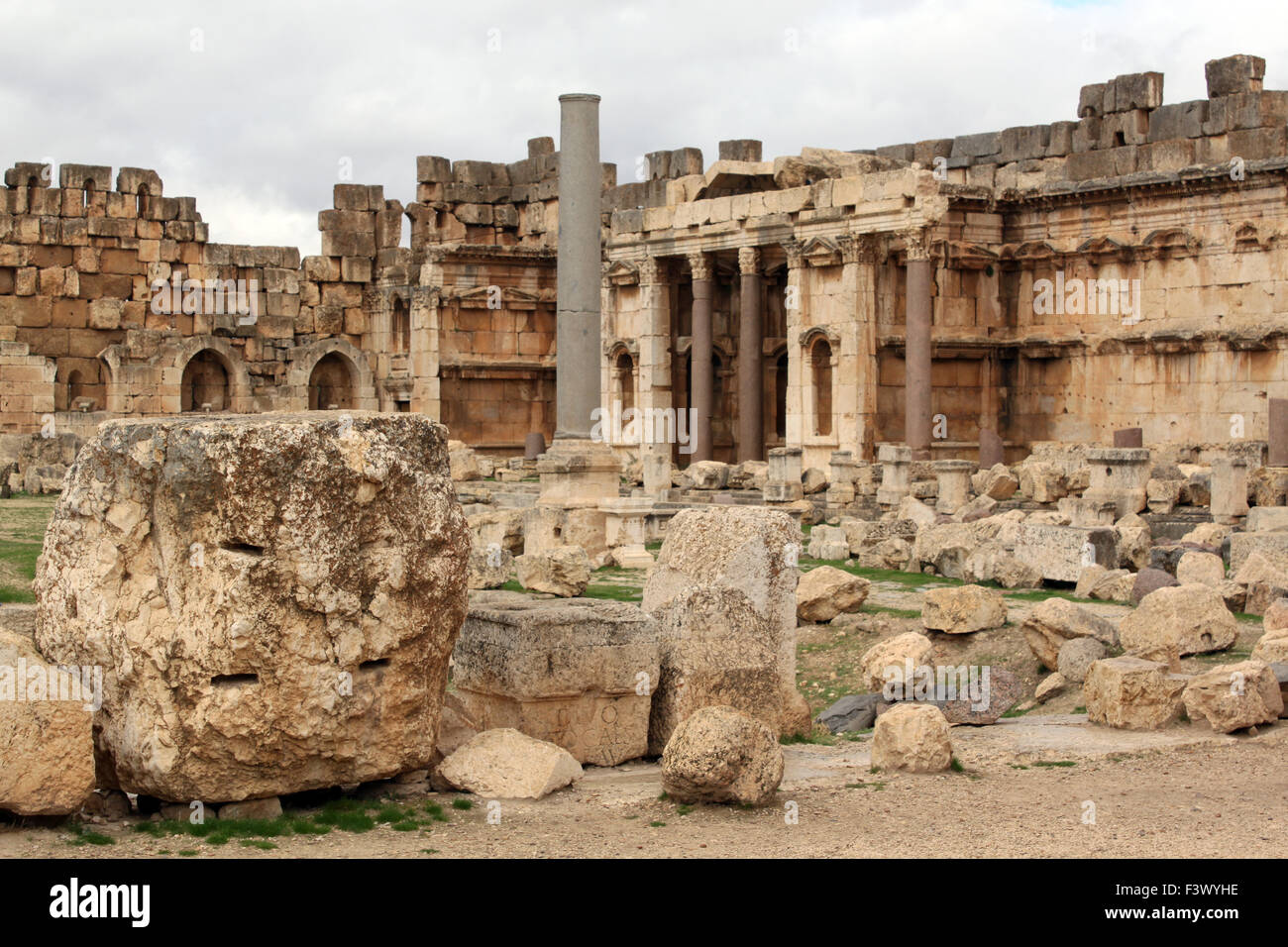 Middle eastern ruins hi-res stock photography and images - Alamy