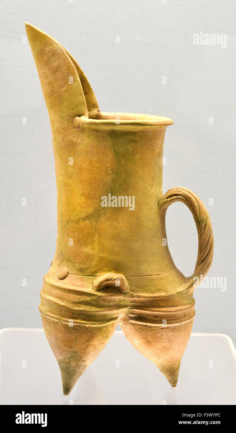Longshan culture gui hi-res stock photography and images - Alamy